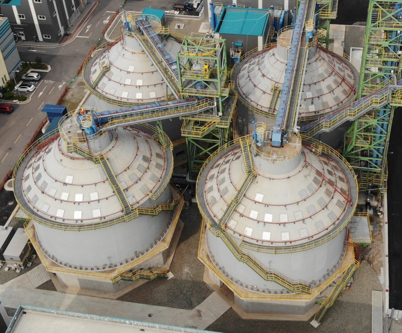 Efficient Biomass Handling Solutions | FMW INDUSTRIES