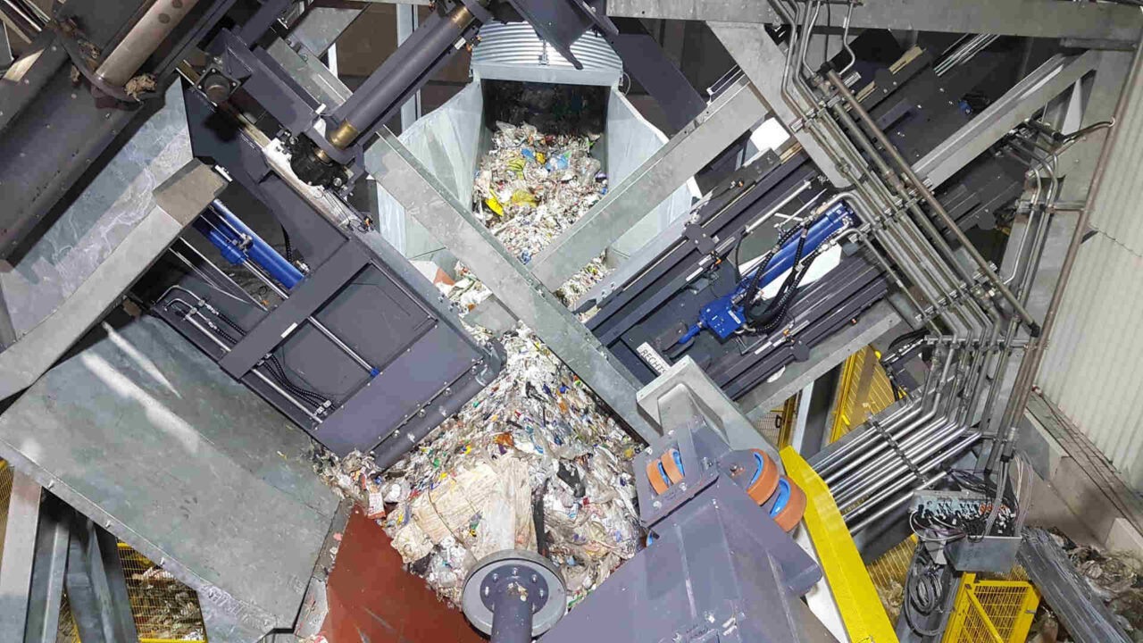 Automatic Plastic Bale Dewiring WireTron | FMW INDUSTRIES