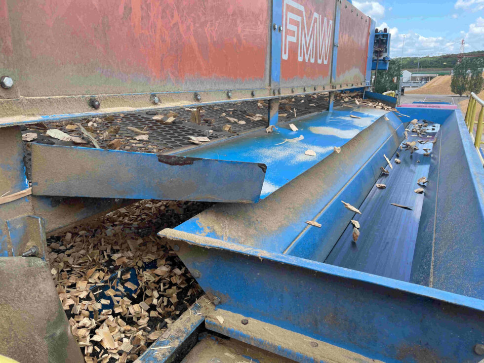 Innovative Blended-Bed Stacker/Reclaimer | FMW INDUSTRIES