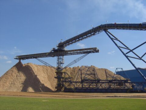 Innovative Blended-Bed Stacker/Reclaimer | FMW INDUSTRIES
